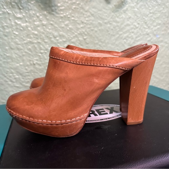 Frye | Shoes | Frye Natasha Clog Leather Platform Mule Shoes 85 | Poshmark